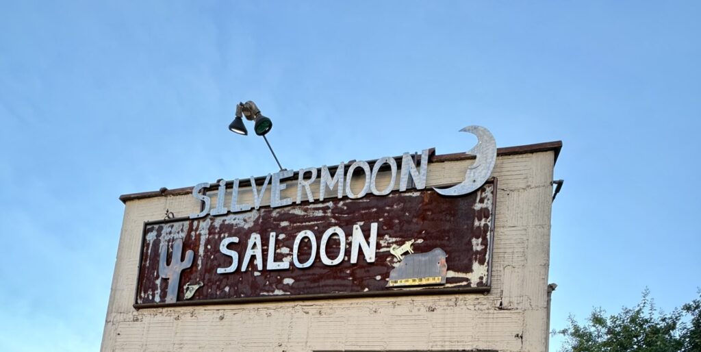 Post 13: Silver Moon Saloon – weratebars